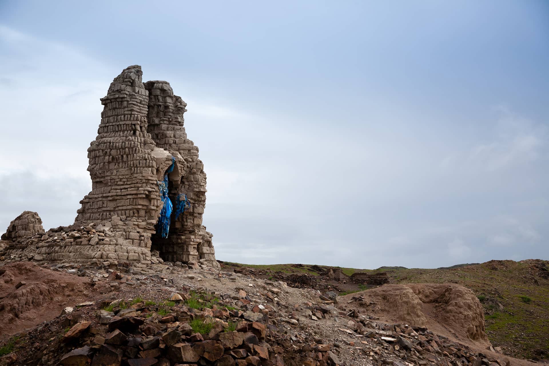 10 Landmarks That Make the Gobi Desert Unforgettable - Nomadic Expeditions